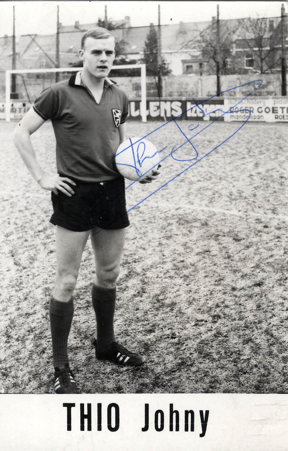midwest : Artefact : Voetballer Johny Thio in Roeselare [SARAVMF036089]