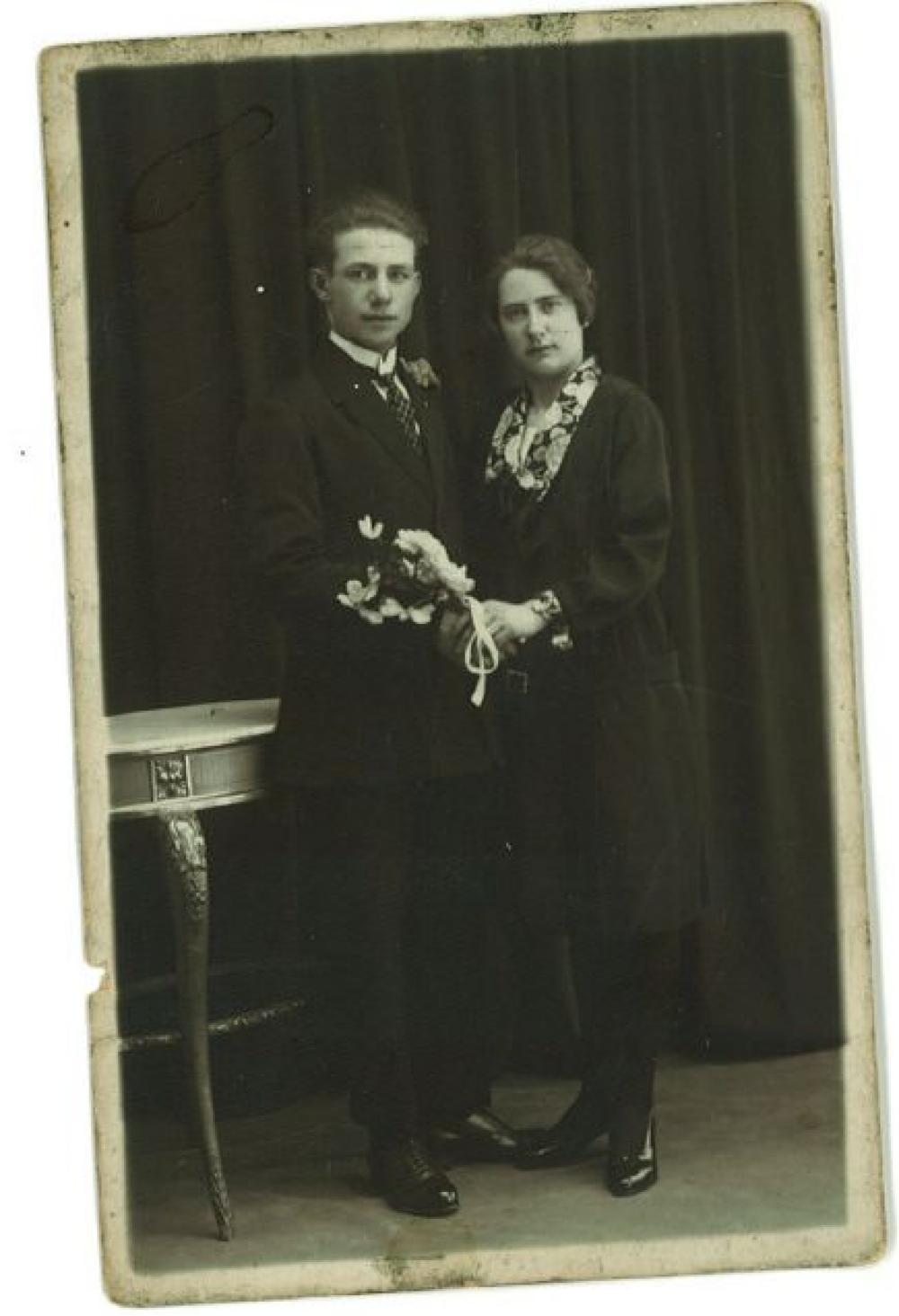 midwest : Artefact : Huwelijksfoto Constant Carrette en Yvonne ...